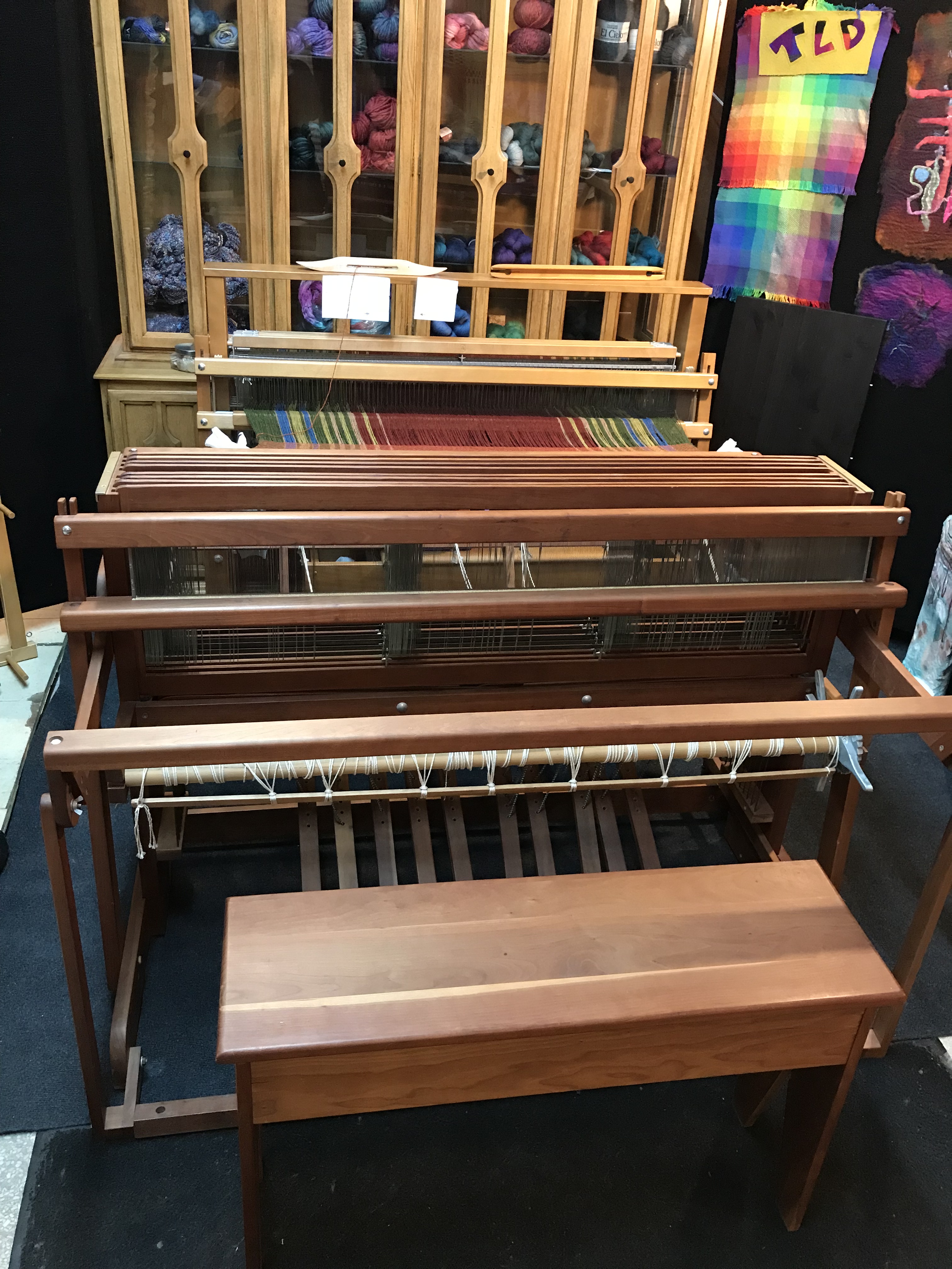 TLD Design Center & Gallery - Chicago Area New and Used Weaving Looms ...
